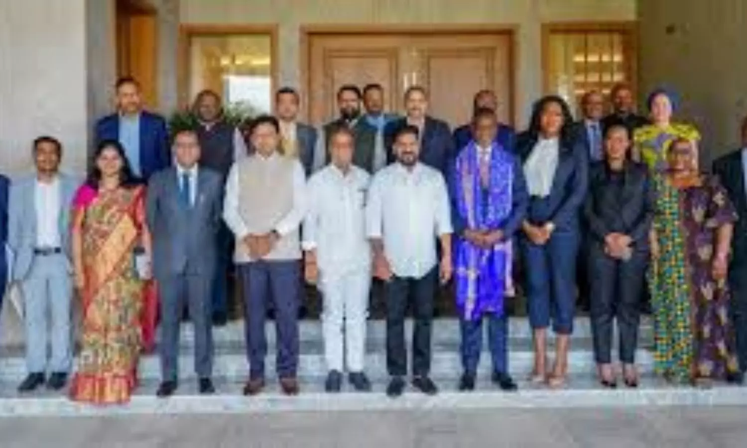 TG seeks stronger economic, healthcare ties with South Africa