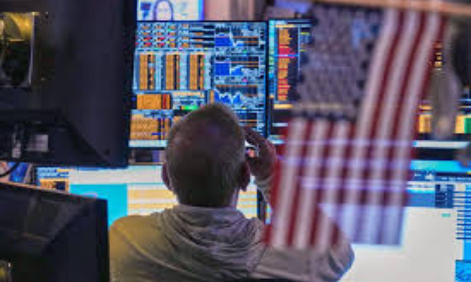 World shares mixed as Nikkei, Wall Street scale fresh peaks