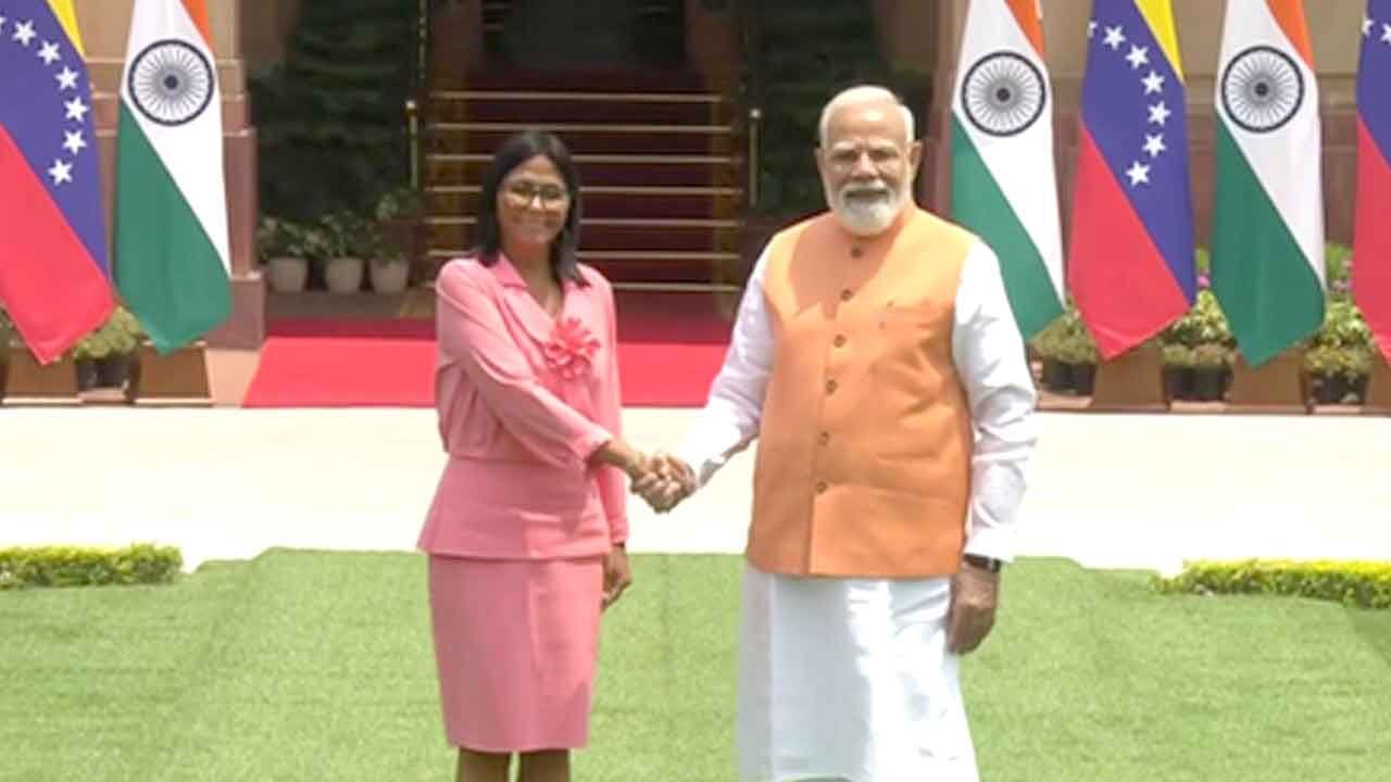 PM Modi Holds Bilateral Talks with Venezuelan Acting President Delcy ...