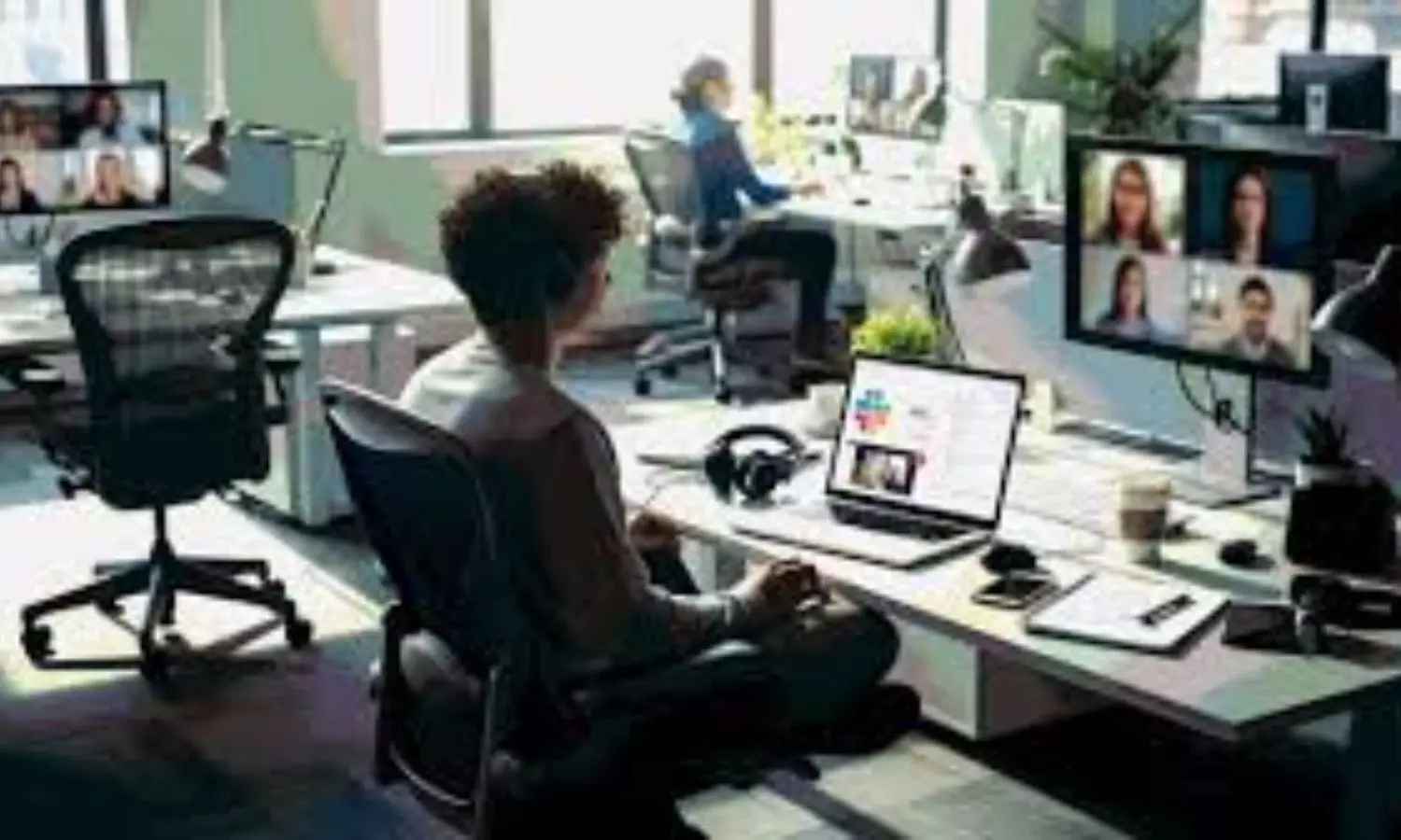 AI anxiety, skills gaps as major workplace risks for Indian firms
